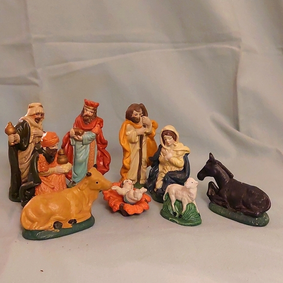 Holiday | Ceramic Nativity Set Mary Joseph Baby Jesus Three Wise Men ...